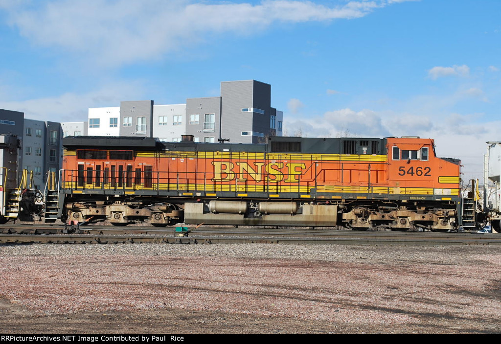 BNSF 5462